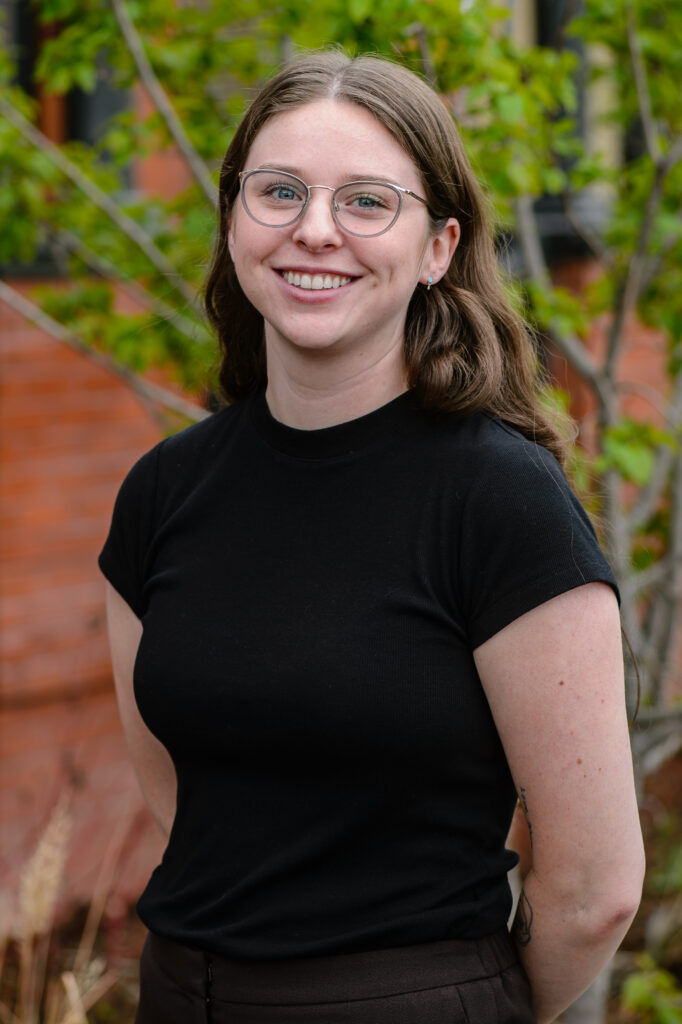 Shelby Waddell - Russell Mills Studios